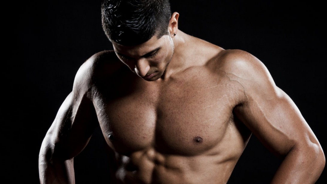 Sådan får du massiv ryg og bryst.